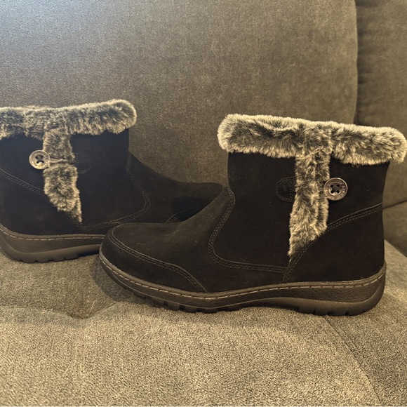 Khombu | Shoes | New Khombu Iris Black Allweather Fur Trimmed Walking ...